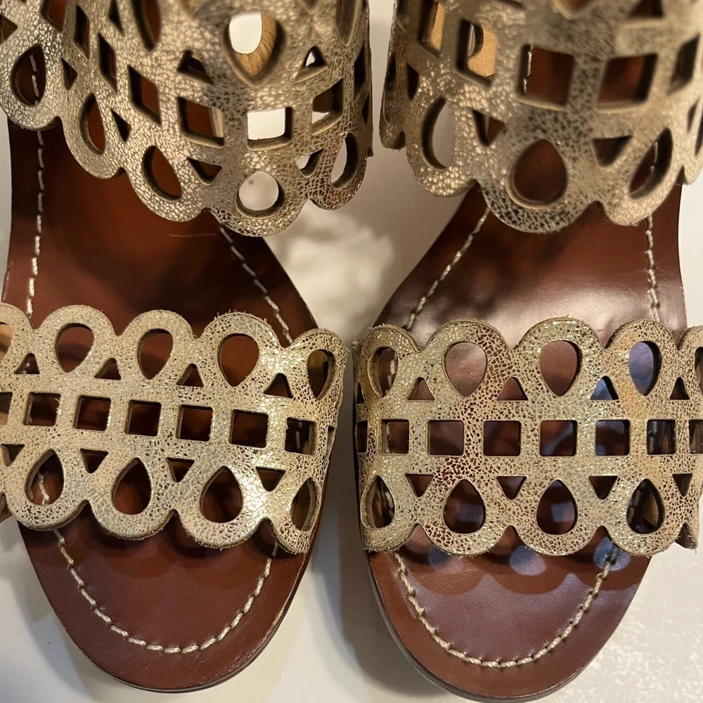 Tory Burch | Shoes | Tory Burch Nori Metallic Gold Lasercut Leather ...